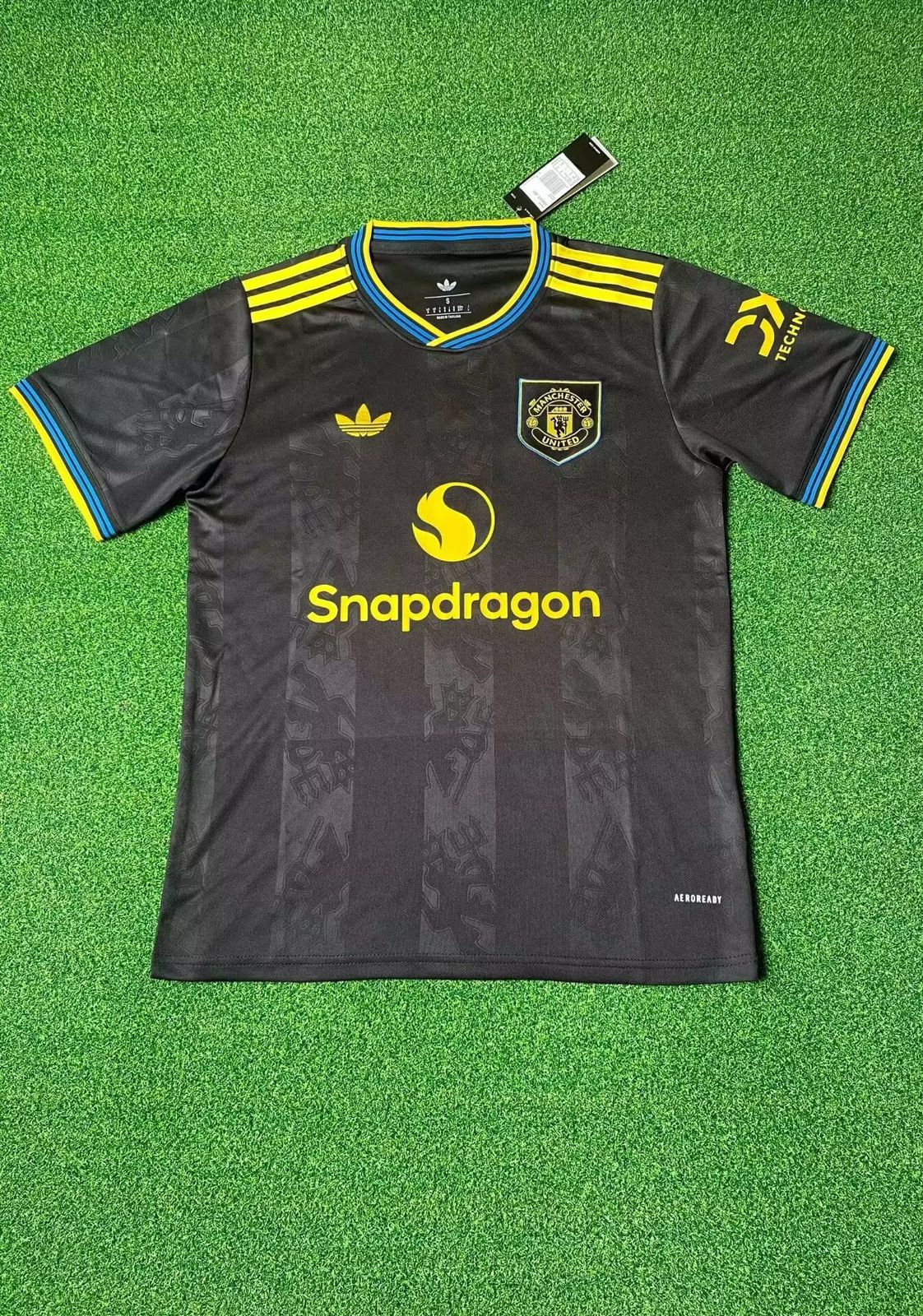 Manchester United Black Jersey (Snapdragon) – MatchDay Store